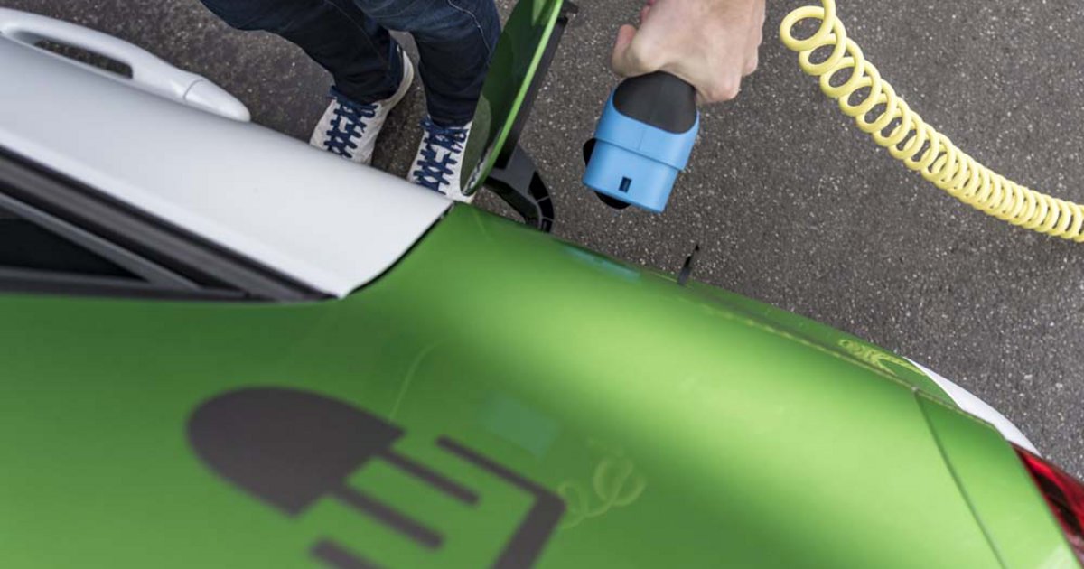 Το 75% των χρηστών ηλεκτρικών αυτοκινήτων χρησιμοποιούν λάθος καλώδιο