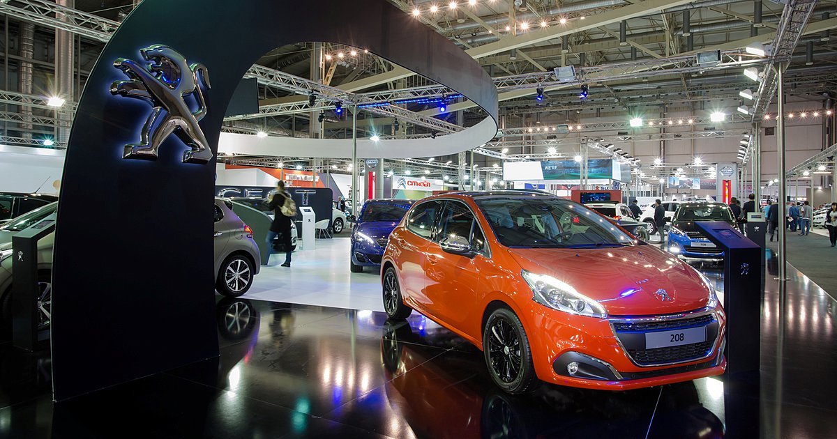 Τι συμβαίνει στο περίπτερο της Peugeot;