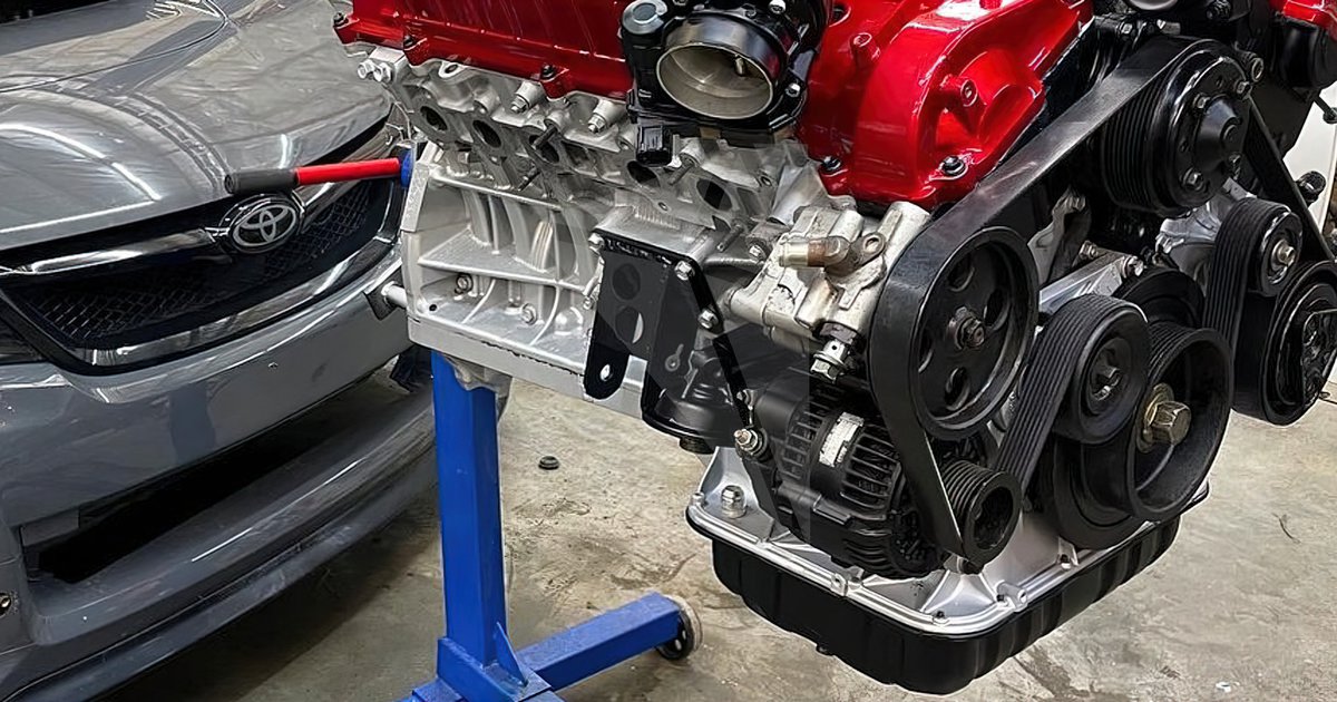 Αυτό το Subaru Impreza WRX STI θα δεχθεί έναν V12 από την Toyota!