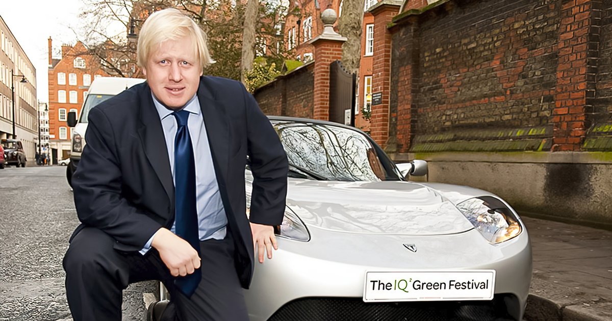 Όταν ο Boris Johnson δοκίμαζε το Tesla Roadster