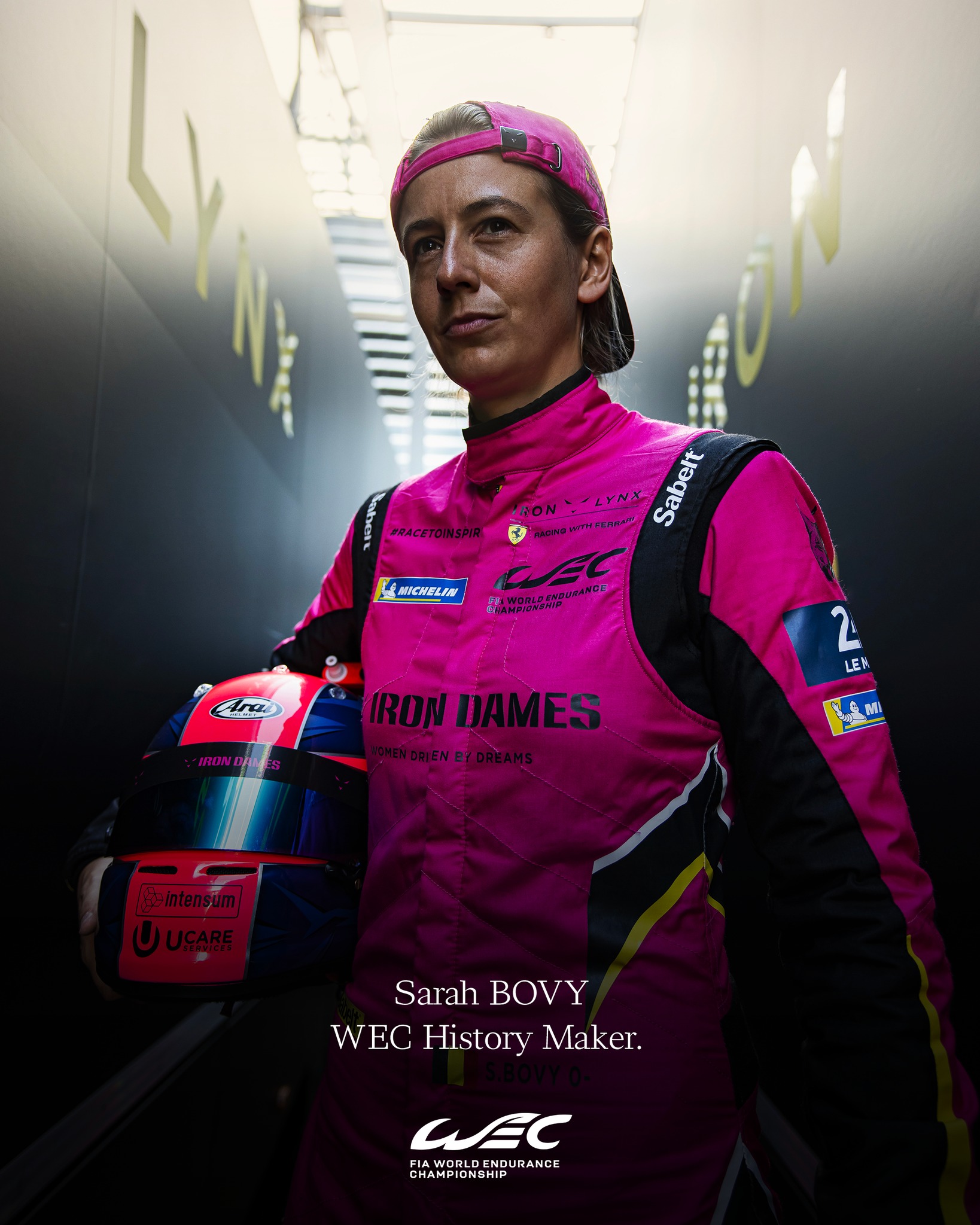 Sarah Bovy: Η πρώτη γυναίκα pole sitter στην ιστορία του Παγκοσμίου ...