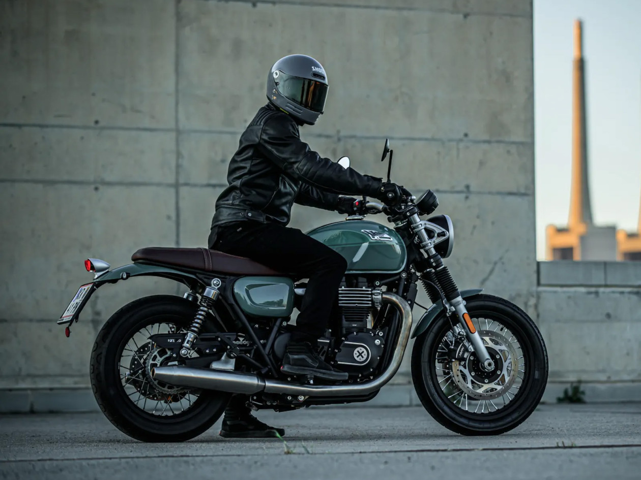 Brixton Cromwell 1200 