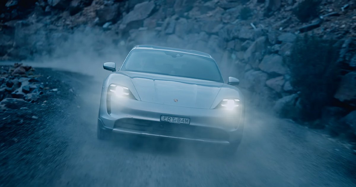 Πρώην πιλότος της F1 μπαίνει στην Porsche Taycan και την «απογειώνει ...