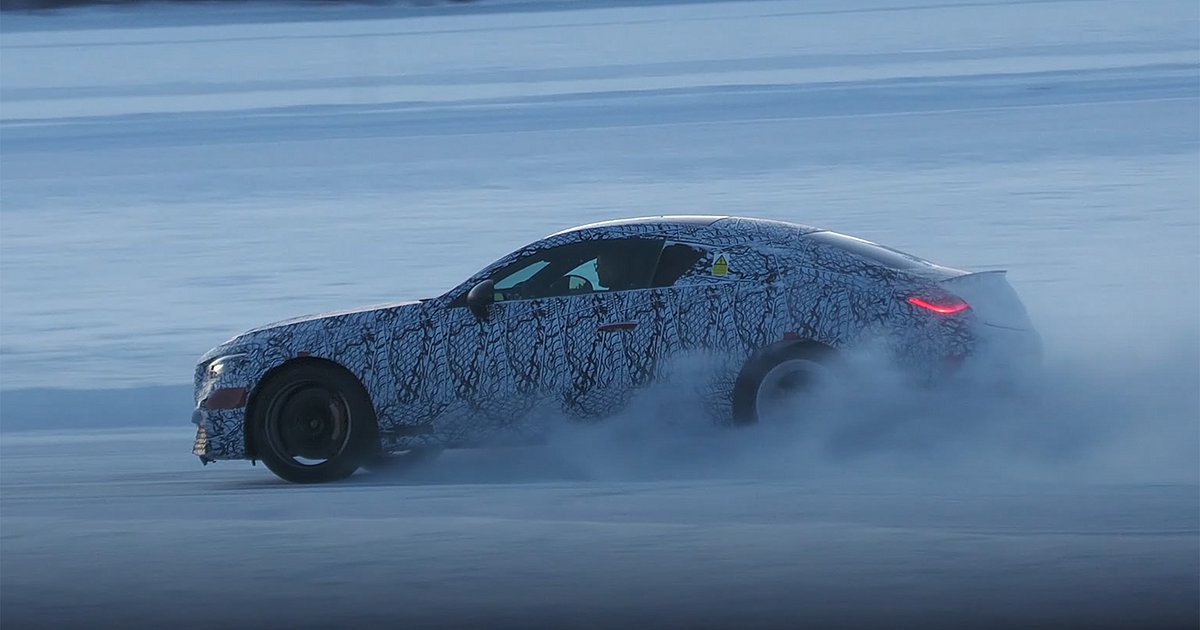Δείτε τη Mercedes-AMG CLE 63 Coupe να «χορεύει» στον πάγο (video)