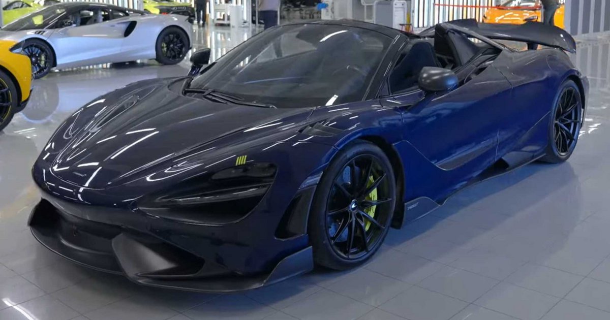 Δείτε τον Lando Norris να παραλαμβάνει την ειδικά διαμορφωμένη για τον ...