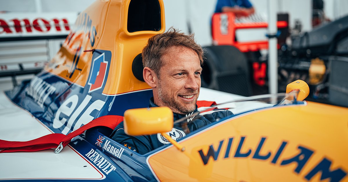 Ο Jenson Button οδήγησε την εμβληματική Williams FW14B στο Silverstone ...