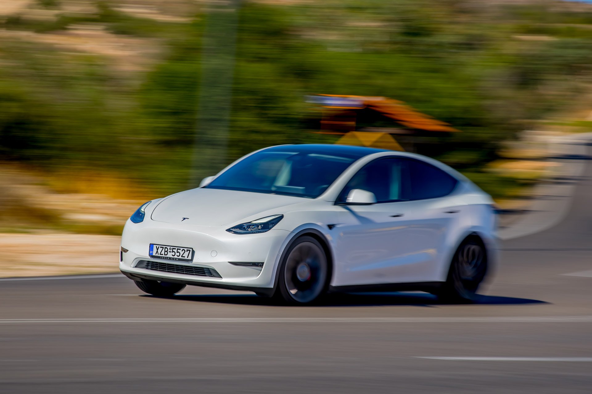Η Tesla «ψαλιδίζει» την τιμή του Model Y - Δείτε πόσο κοστίζει στην Ελλάδα