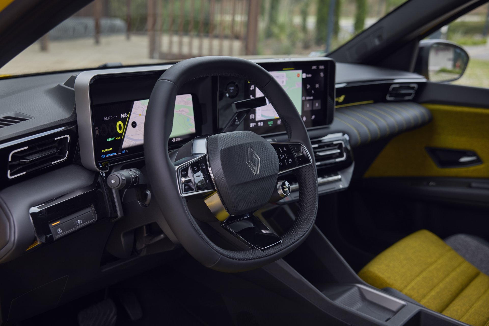 Renault 5: Οδηγούμε το «Αυτοκίνητο της Χρονιάς» στη Γαλλική Ριβιέρα (video)