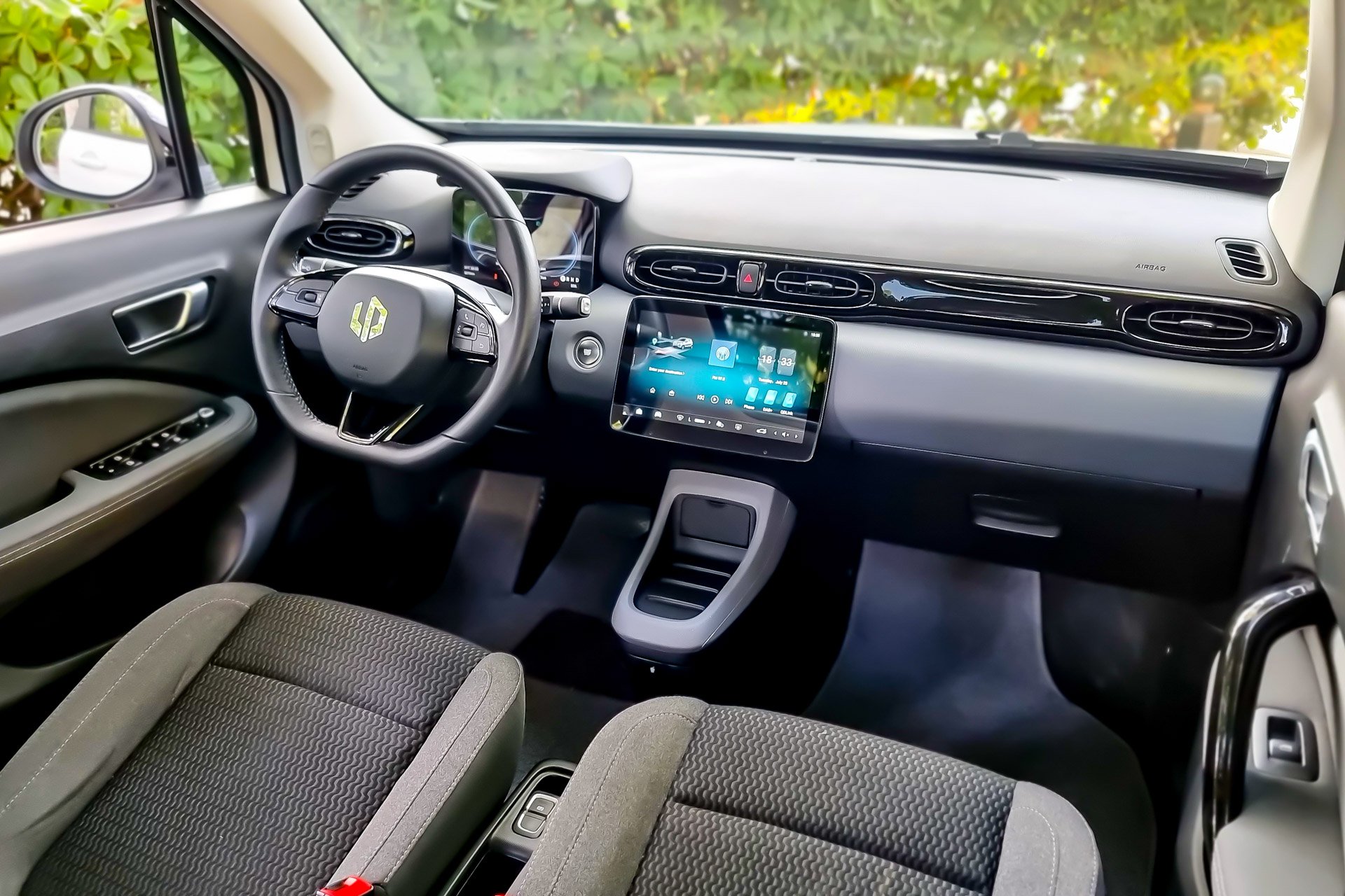 2024 LEAPMOTOR T03 Electric Luxury - Δοκιμή, Τιμές, Τεχνικά ...