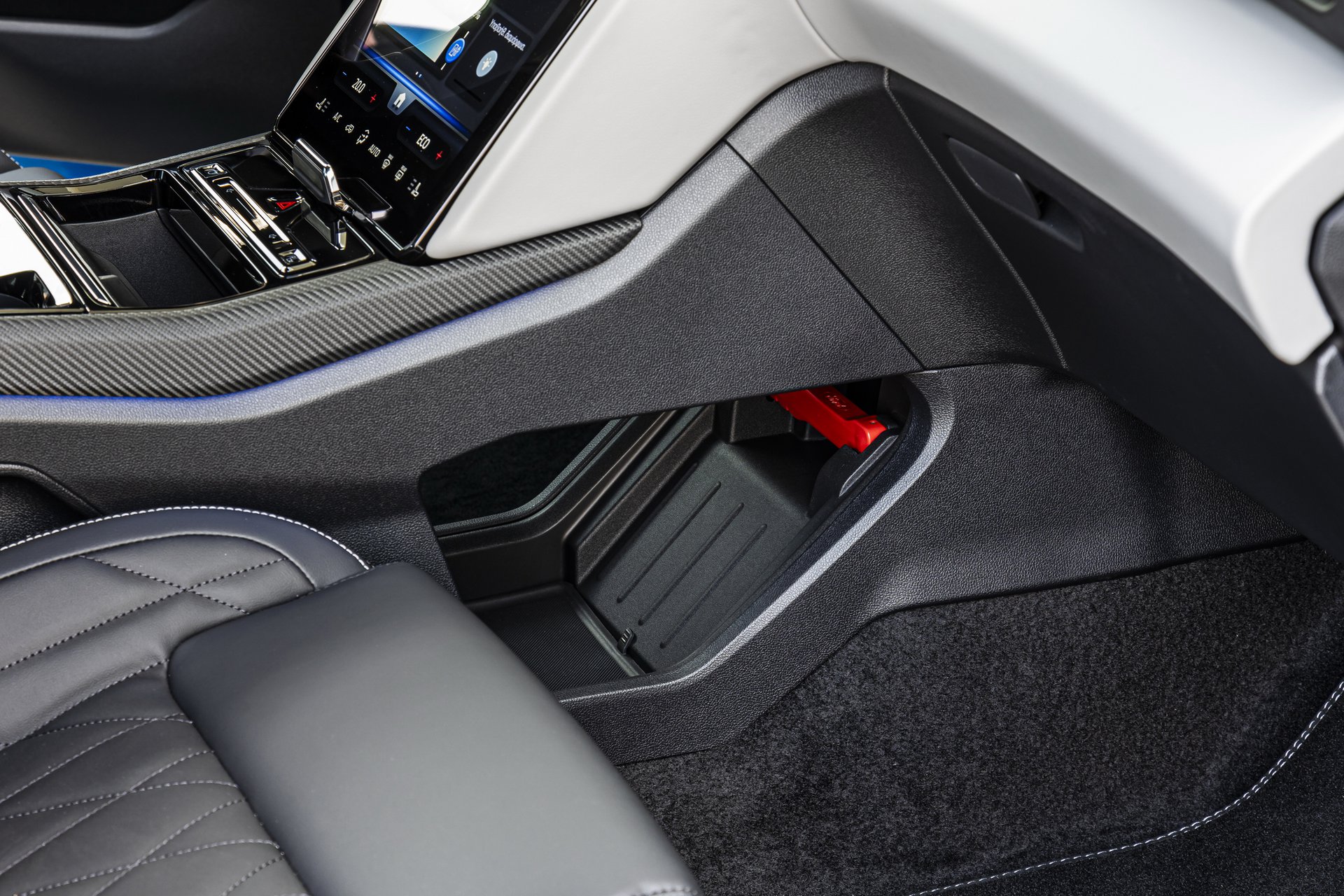 2024 FORD EXPLORER 77kWh 286PS RWD - Δοκιμή, Τιμές, Τεχνικά ...