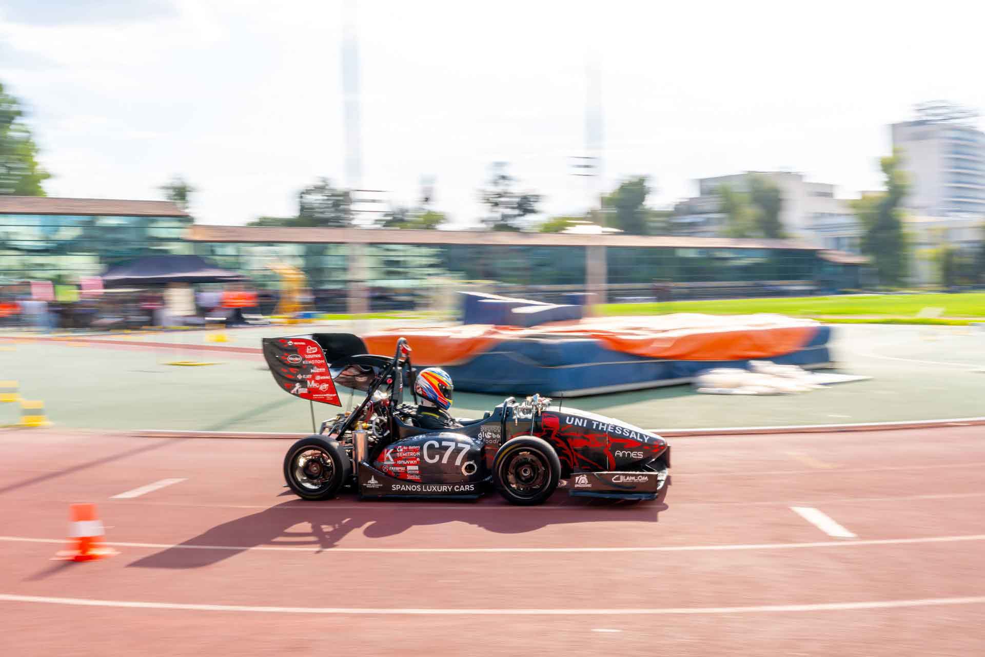 Formula Student: Πώς οι ελληνικές ομάδες κοιτούν στα μάτια τον σκληρό ...
