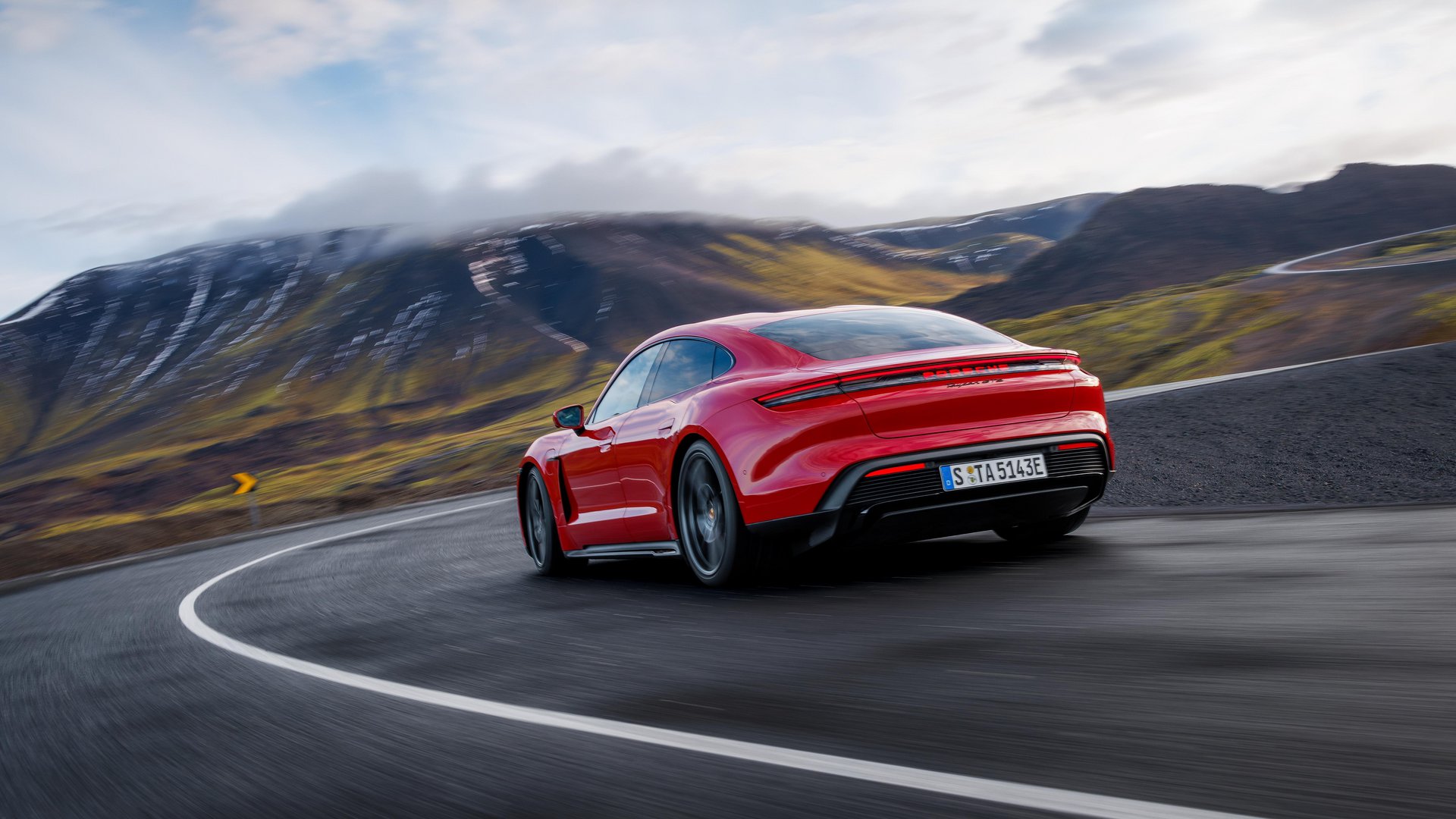 2024 PORSCHE Taycan GTS - Δοκιμή, Τιμές, Τεχνικά | caranddriver.gr