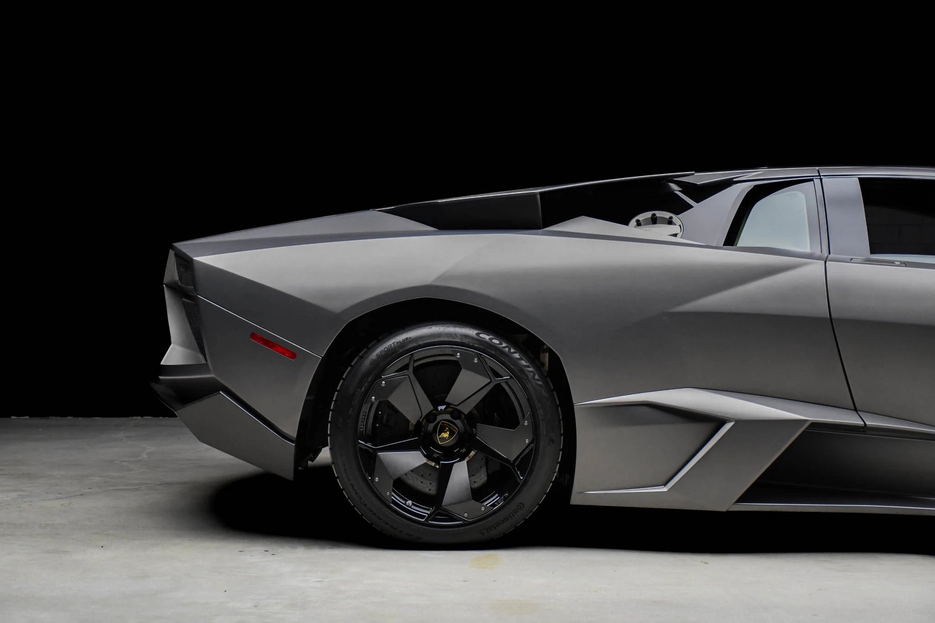 Αυτή η υπερσπάνια Lamborghini Reventon μπορεί να γίνει δική σας (photos)