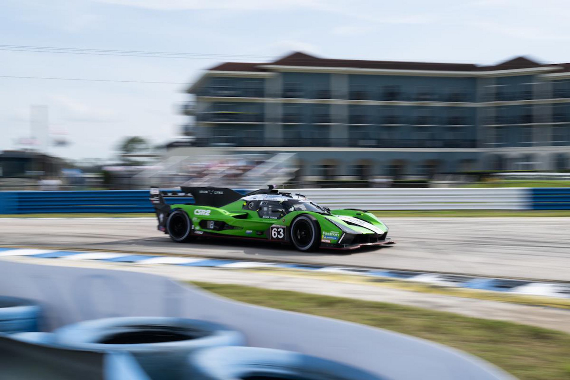 Η Lamborghini οπισθοχωρεί στους αγώνες αντοχής - Εκτός WEC το 2025