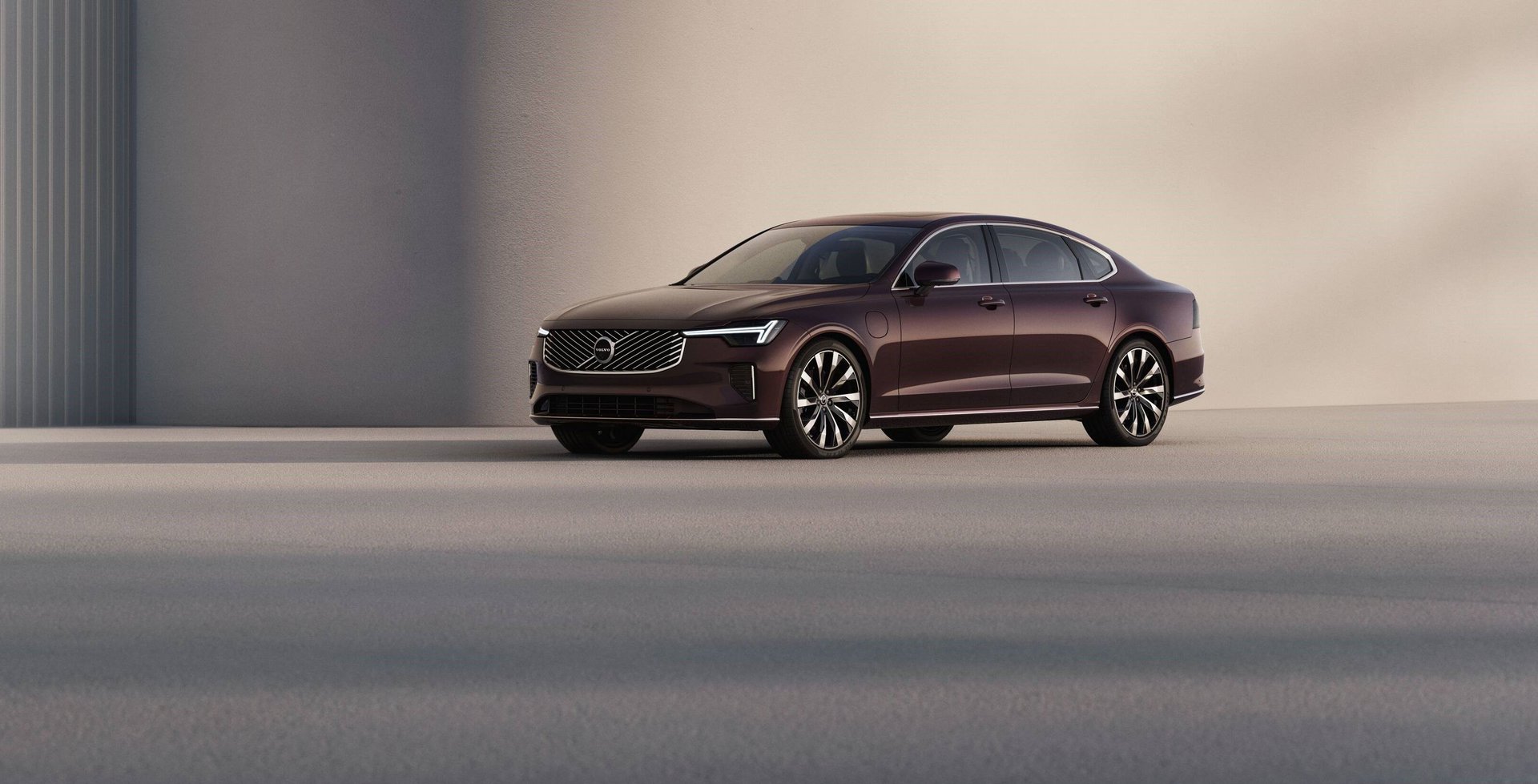 Ιδού το «φρεσκαρισμένο» Volvo S90 - Το PHEV με τα 80 km ηλεκτρικής αυτονομίας (photos)