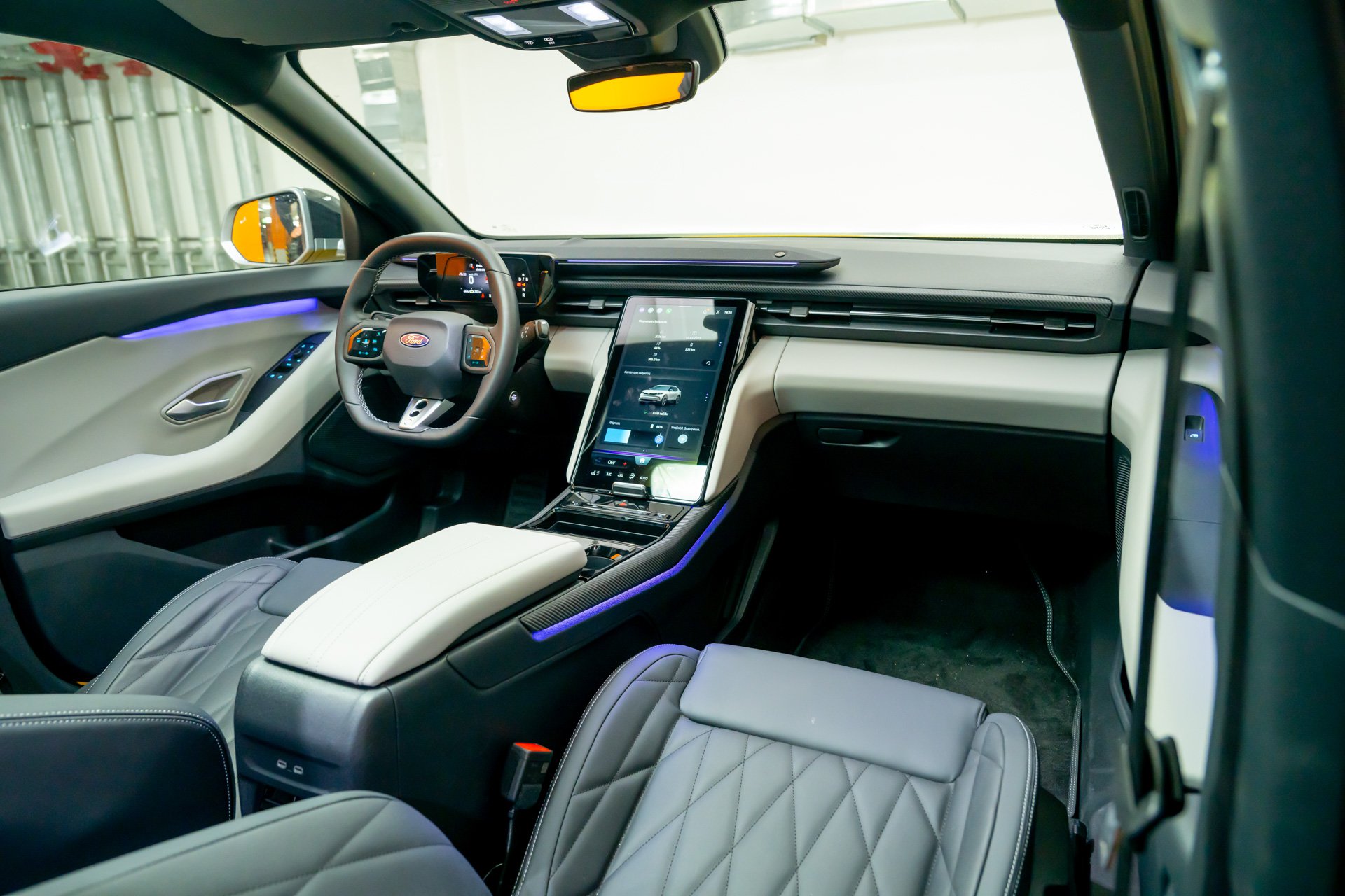 Ford Go Electric: Αποκτήστε τα Ford Explorer και Capri με προνομιακή ...