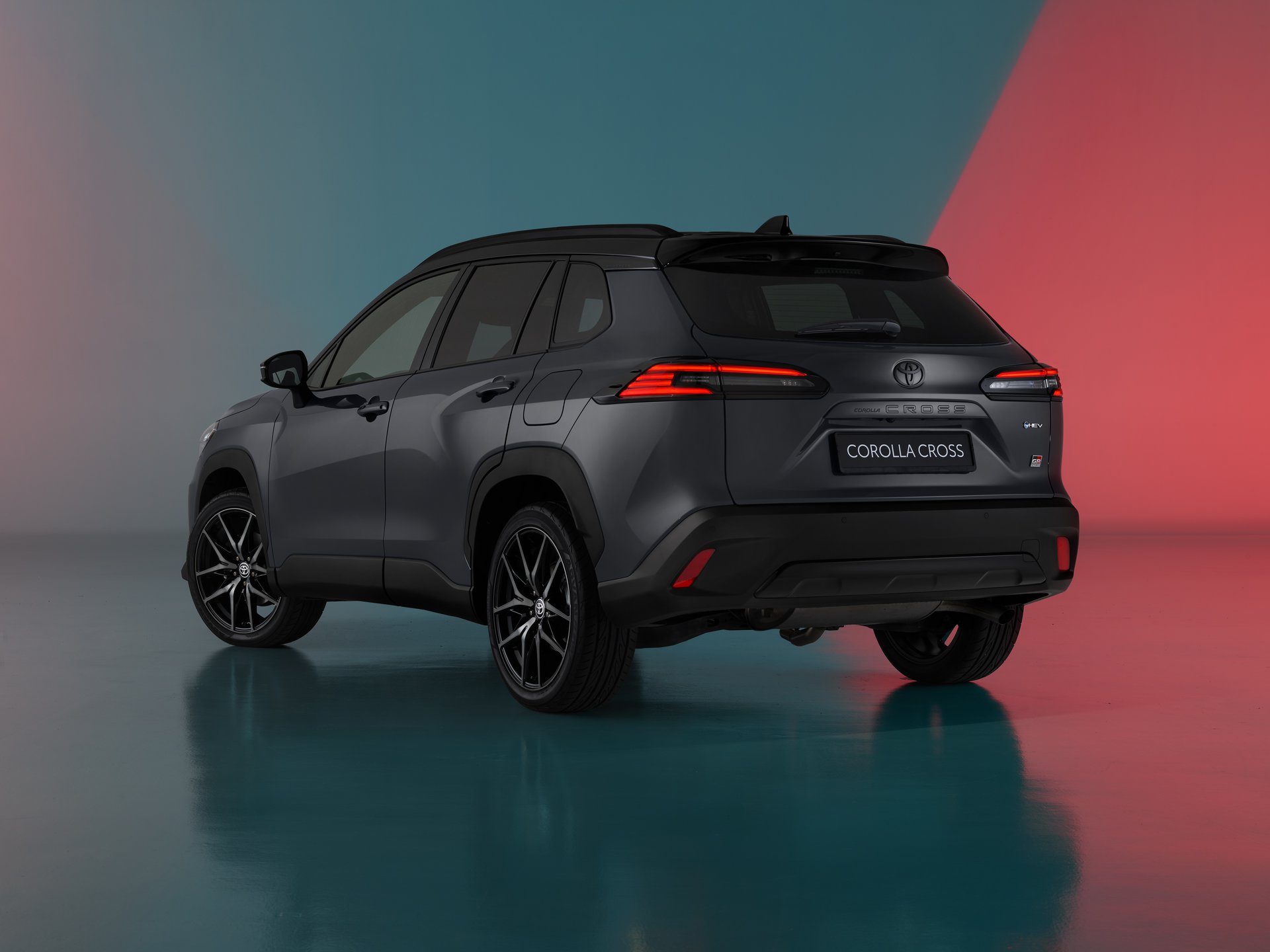 2025 TOYOTA COROLLA CROSS GR SPORT - Δοκιμή, Τιμές, Τεχνικά ...