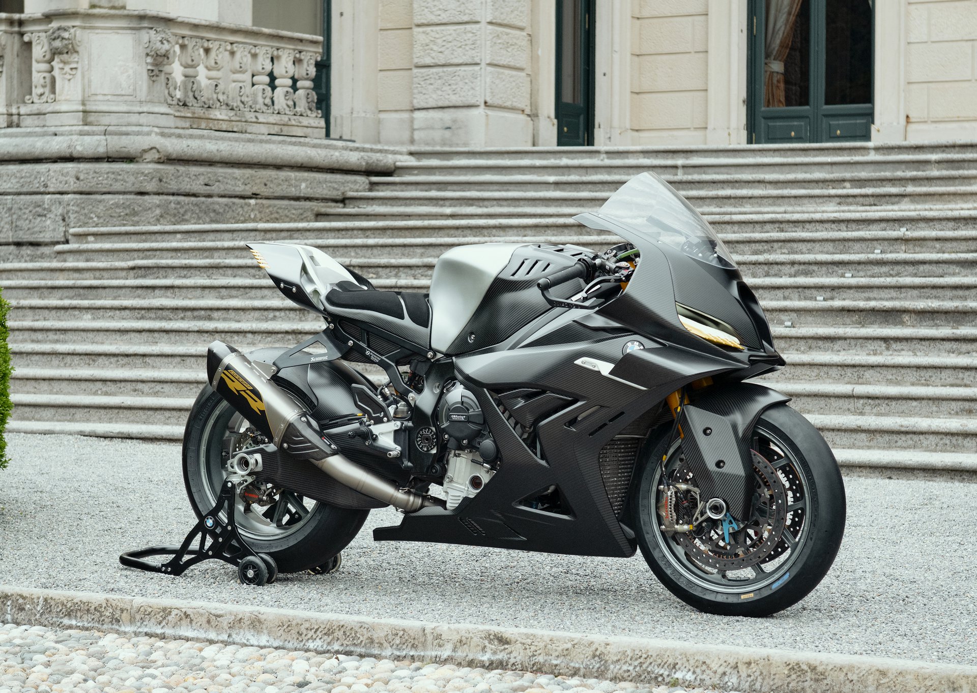 BMW Concept RR: Σκιαγραφώντας το επόμενο S 1000 RR