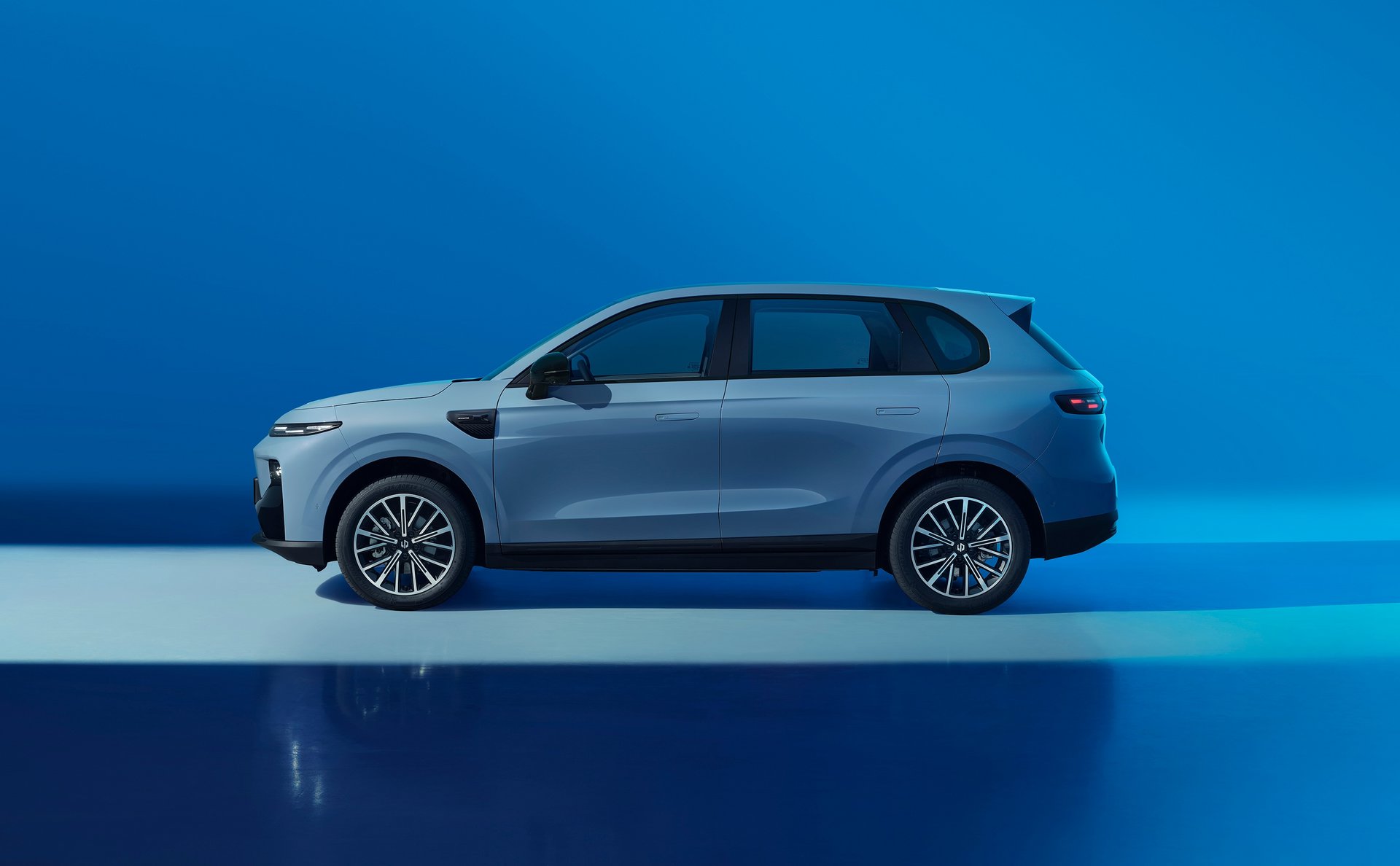 Leapmotor B10: Στην Ευρώπη το C-SUV των 218 PS με τιμή κάτω των 30.000 ευρώ