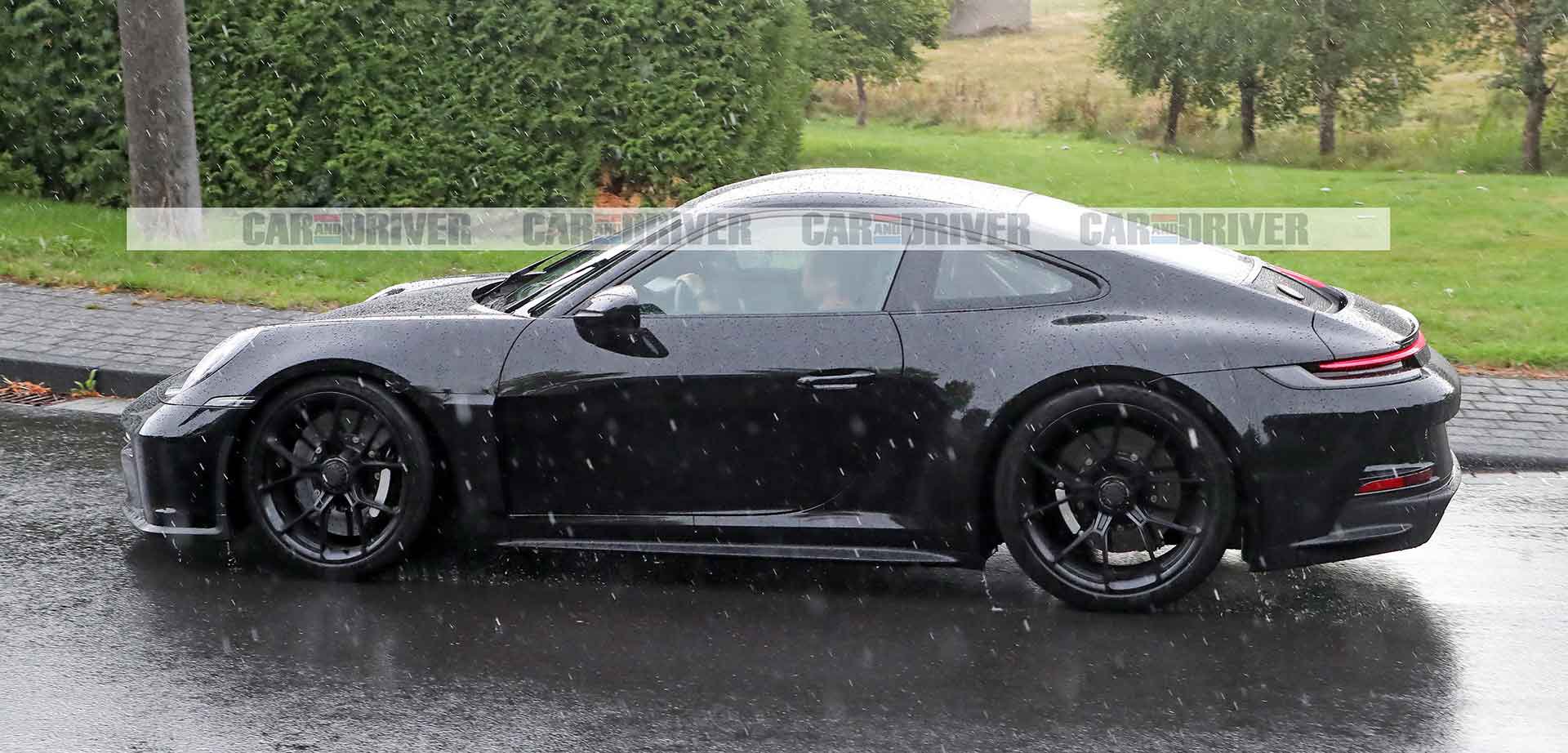 H Porsche 911 ST του 1970 «επιστρέφει» με 525 PS και χειροκίνητο ...