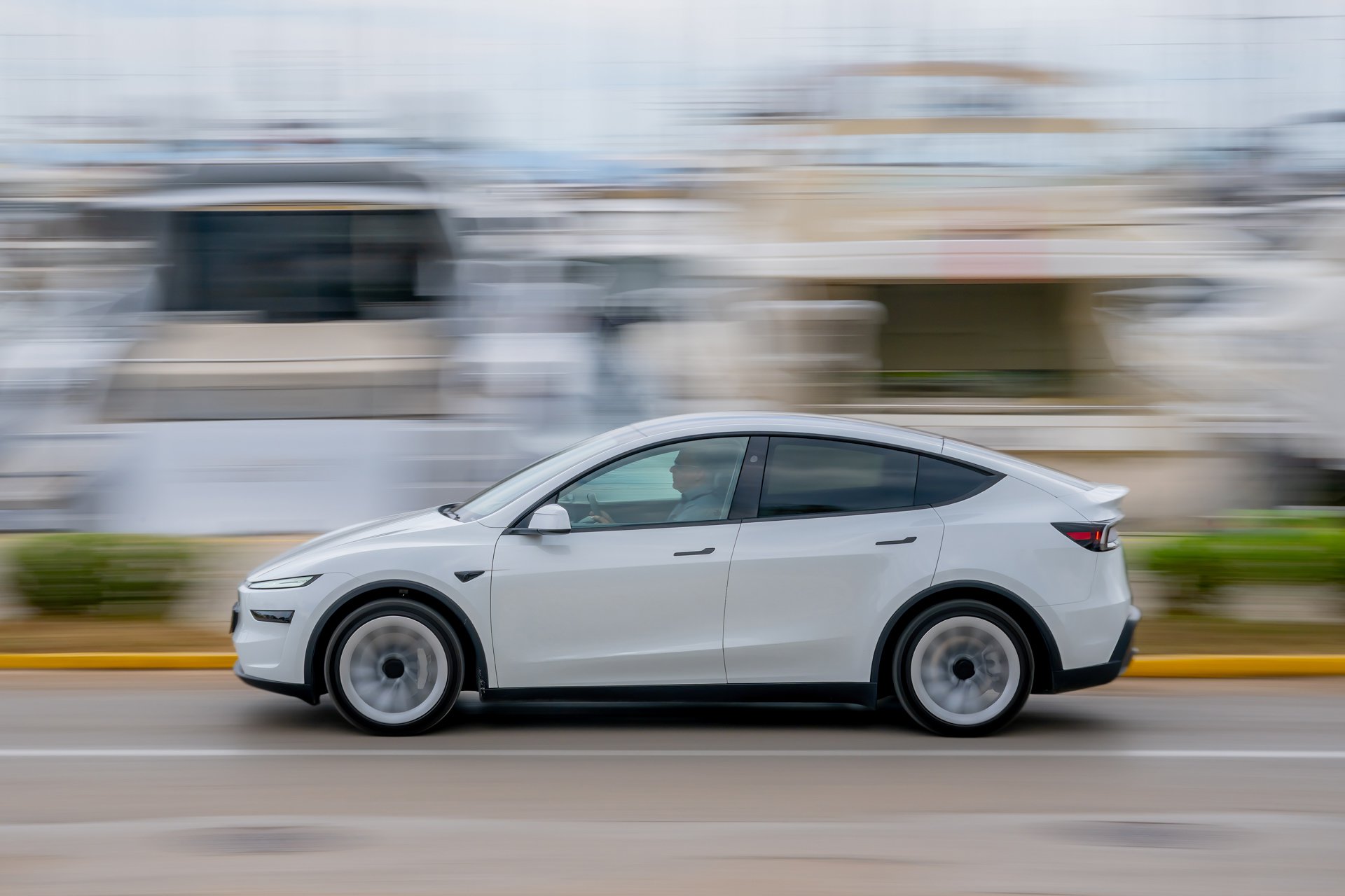 2025 TESLA MODEL Y Dual Motor Long Range - Δοκιμή, Τιμές, Τεχνικά ...