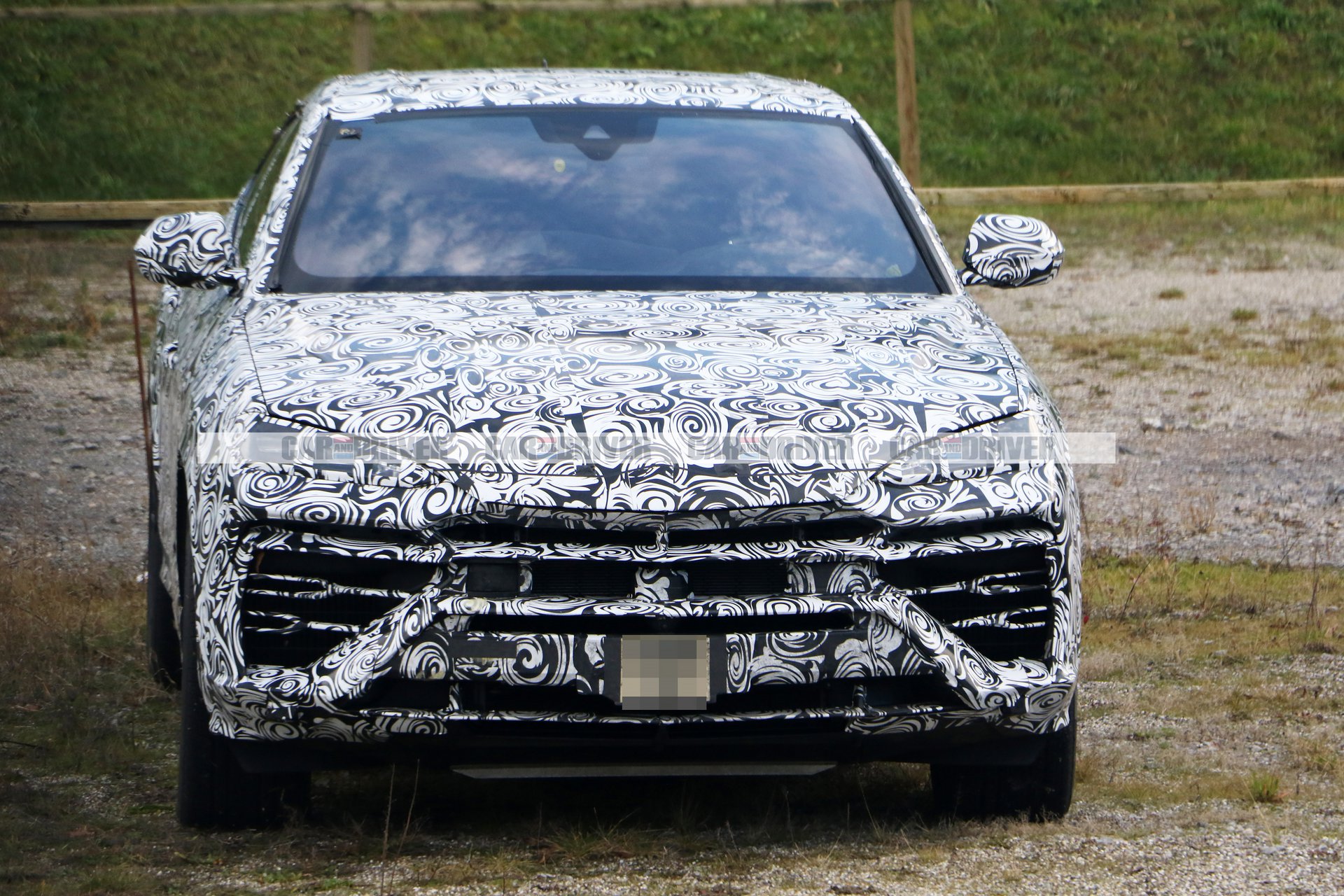 Η νέα Lamborghini Urus PHEV πιο «αγριεμένη» με πανίσχυρο κινητήρα ...