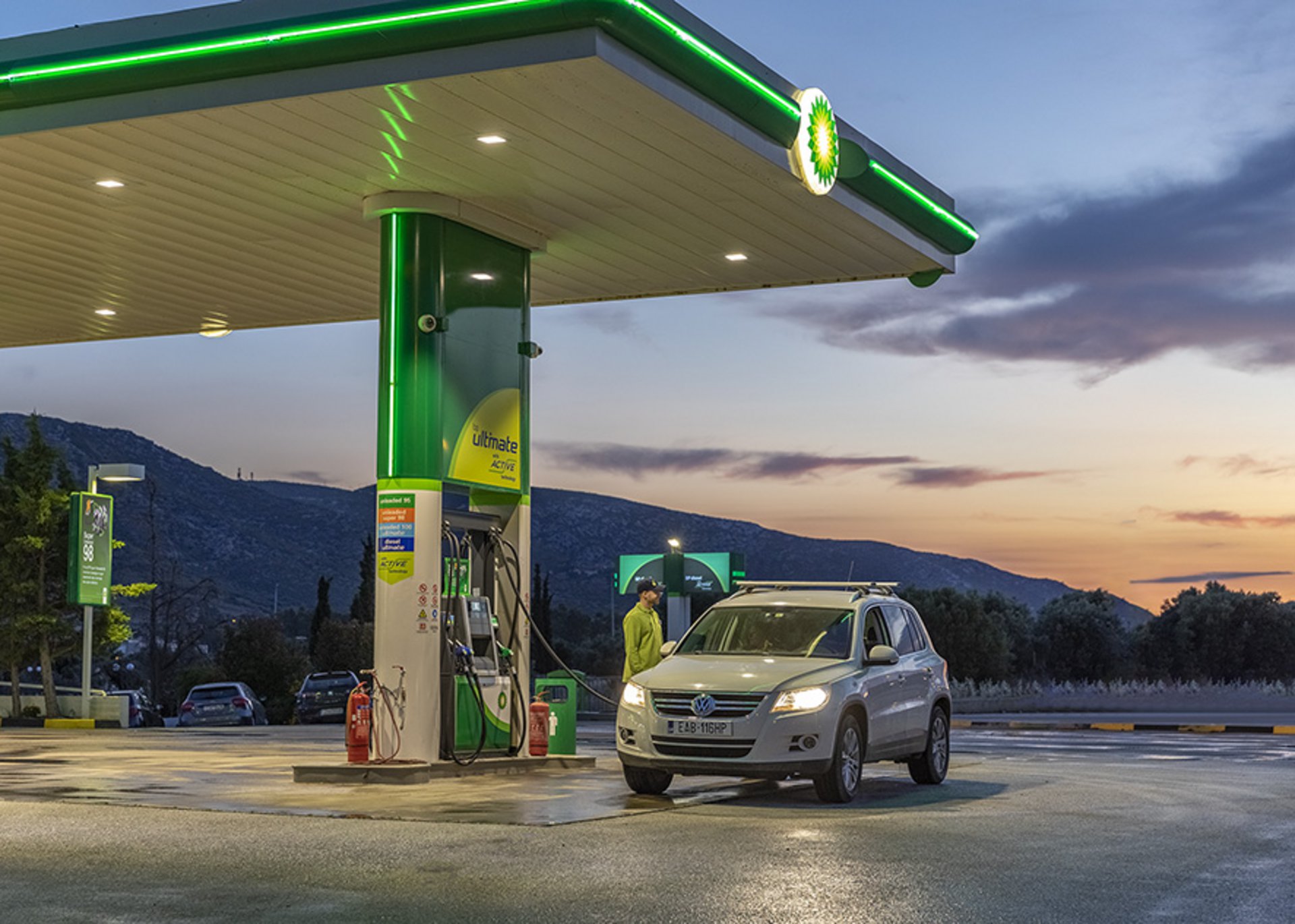 Νέα BP Super Unleaded 98 με τεχνολογία ACTIVE: Για καθαρό κινητήρα και ...