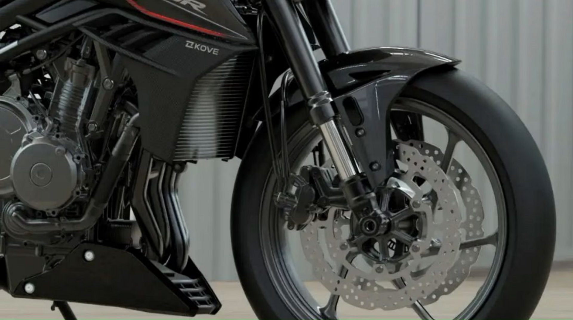 Kove 450R: Γυμνό τετρακύλινδρο 71 ίππων