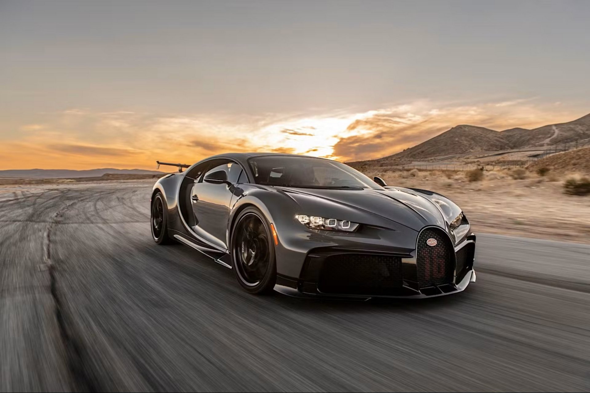 Σοκ και δέος! Τα φωτιστικά σώματα της Bugatti Chiron κοστίζουν όσο ...