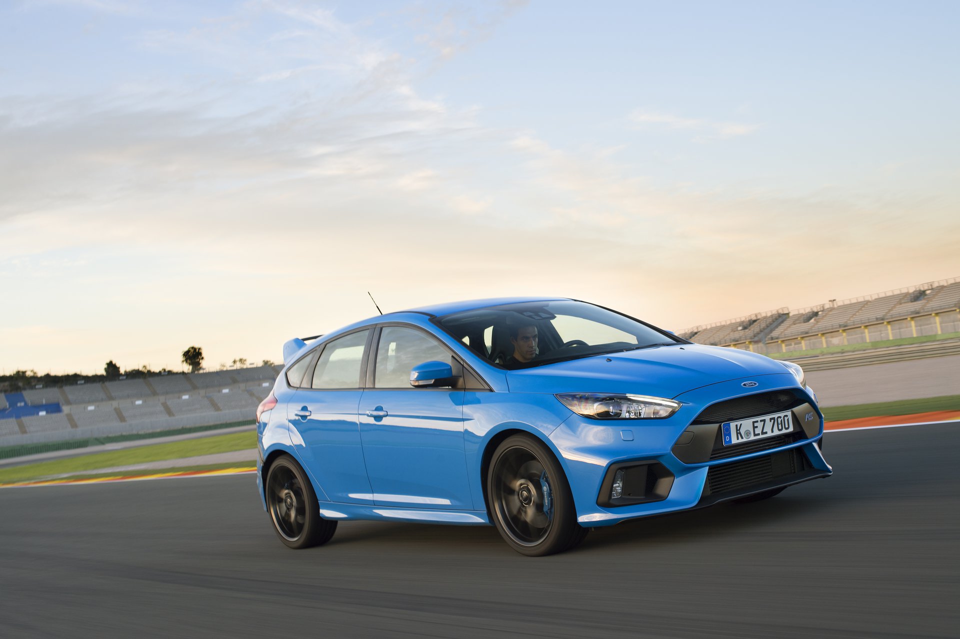 Αντίο Ford Focus: Το αυτοκίνητο-σύμβολο μετράει μέρες για να μπει στο ...