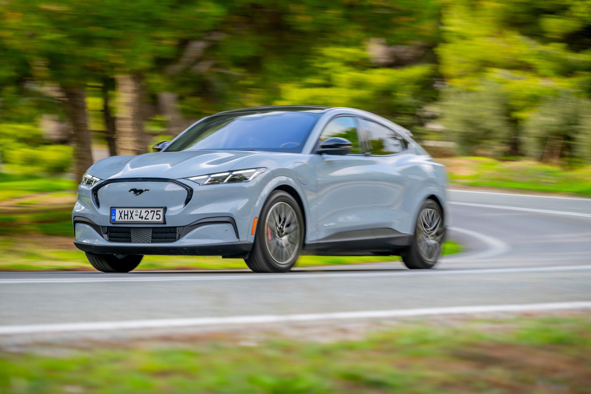 Ford Mustang Mach-E: Το ηλεκτρικό SUV που αλλάζει τα standards της ...