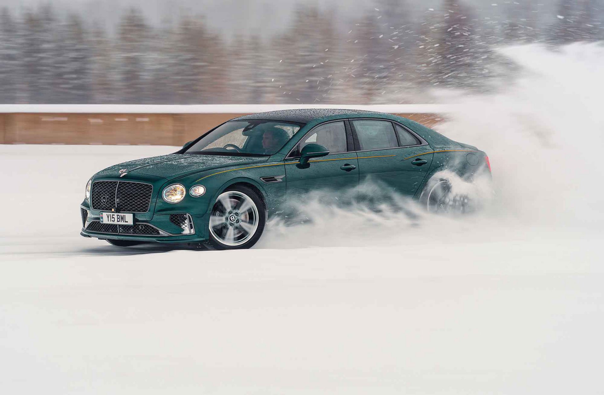 Δείτε μια Bentley με 782 PS να καταρρίπτει ρεκόρ γύρου στην πιο ...